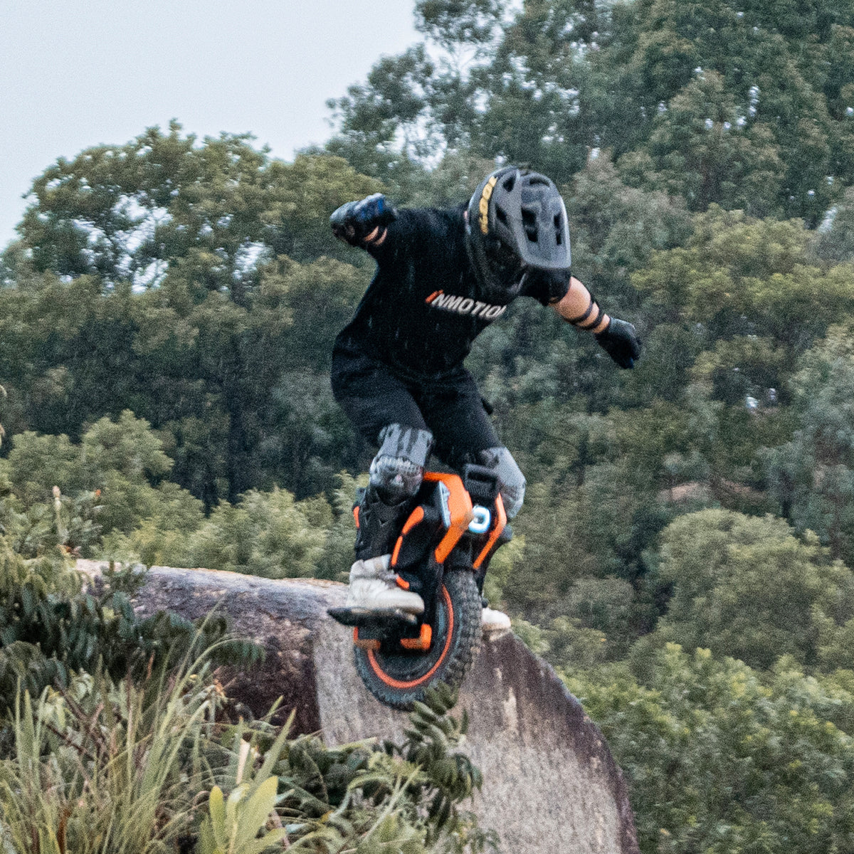INMOTION V14 | The Strongest Power Off-Road EUC - INMOTION
